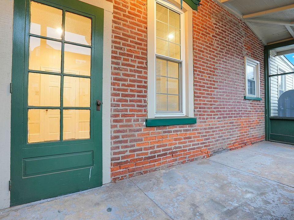 72 N Main St APT 1, Spring City, PA 19475 | Zillow