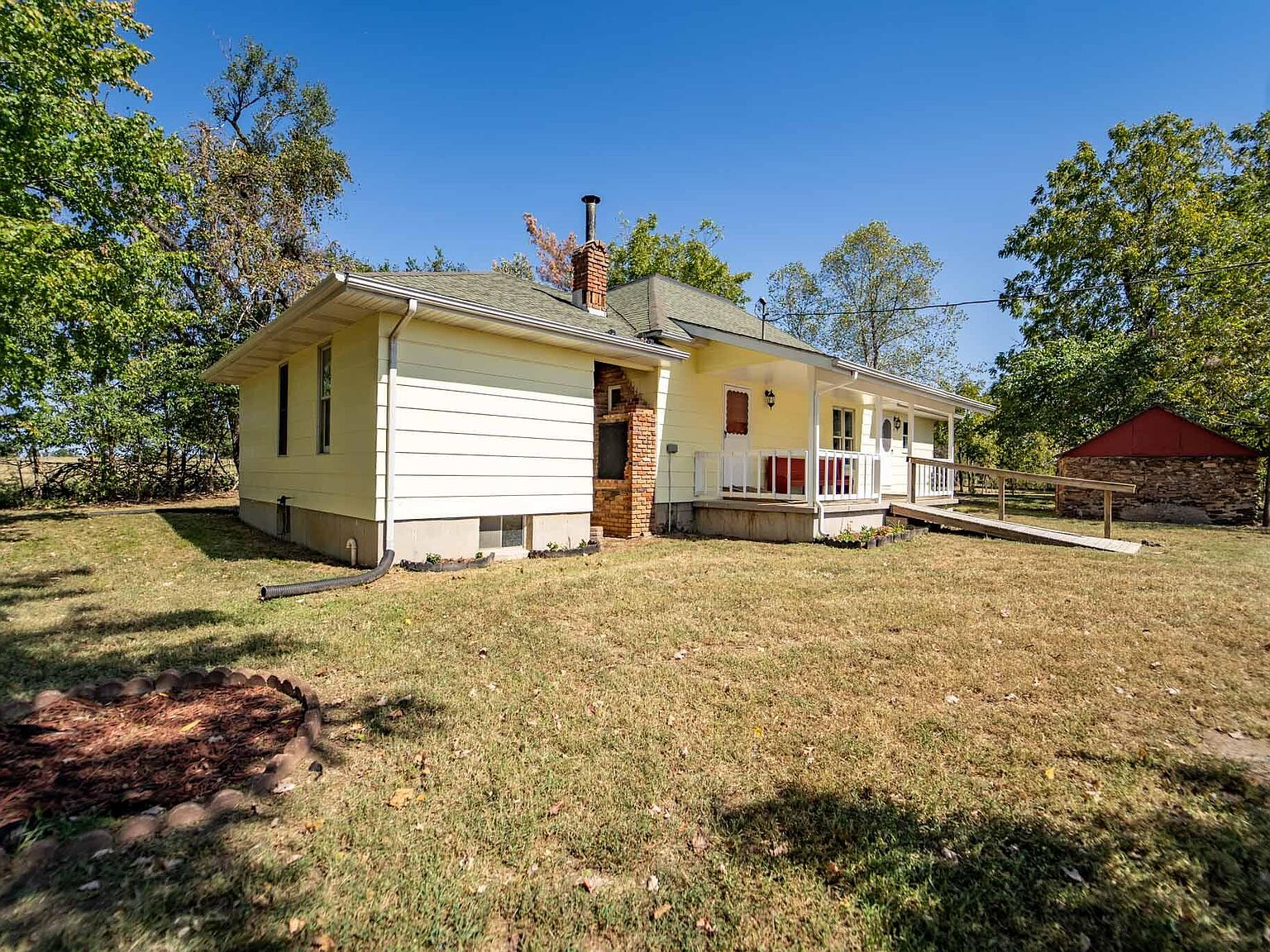 855 E Dade 166, Everton, MO 65646 | Zillow