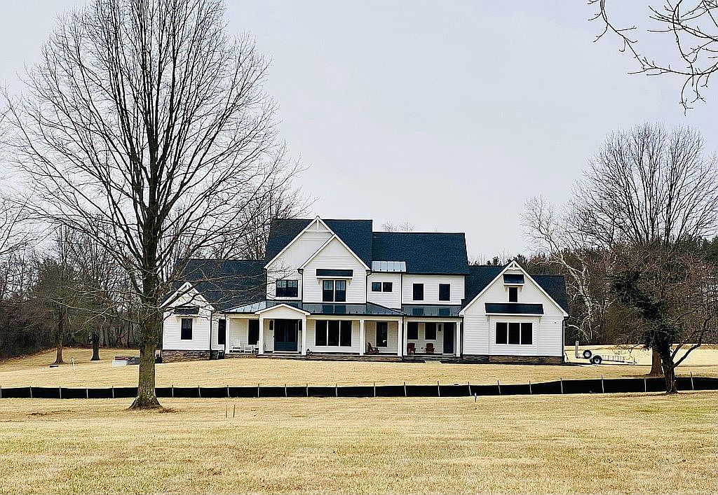 15821 Hunton Ln, Haymarket, VA 20169 | Zillow