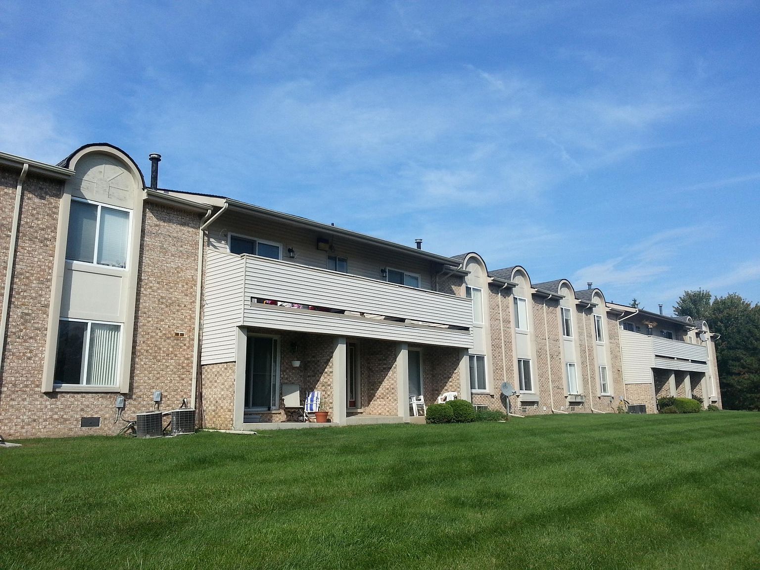 44461 Savery Dr, Canton, MI 48187 | Zillow