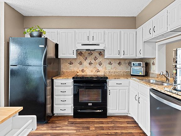 777 Custer Rd APT 12-2, Richardson, TX 75080 | MLS #20920395 | Zillow