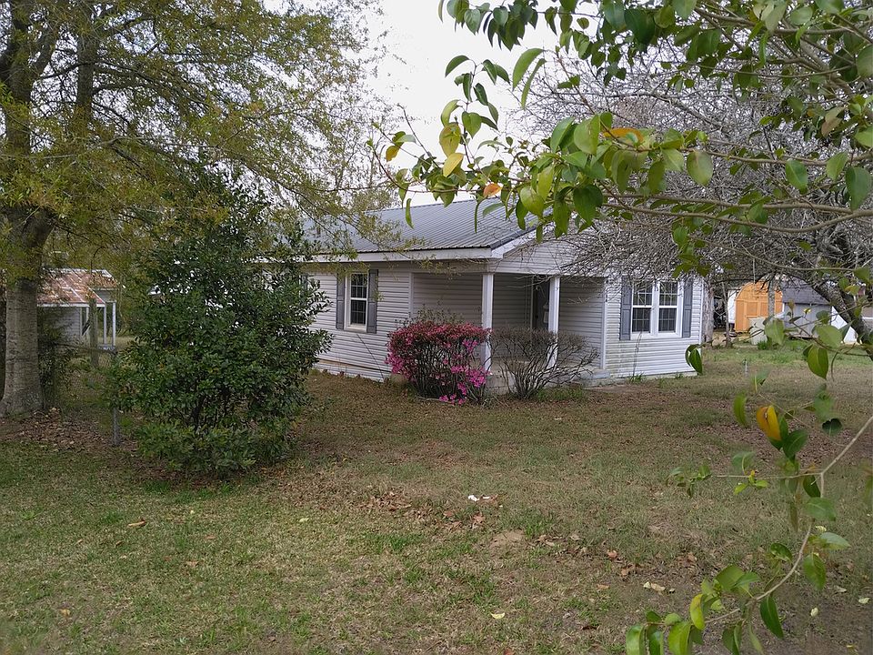136 Oak St, Omega, GA 31775 | Zillow