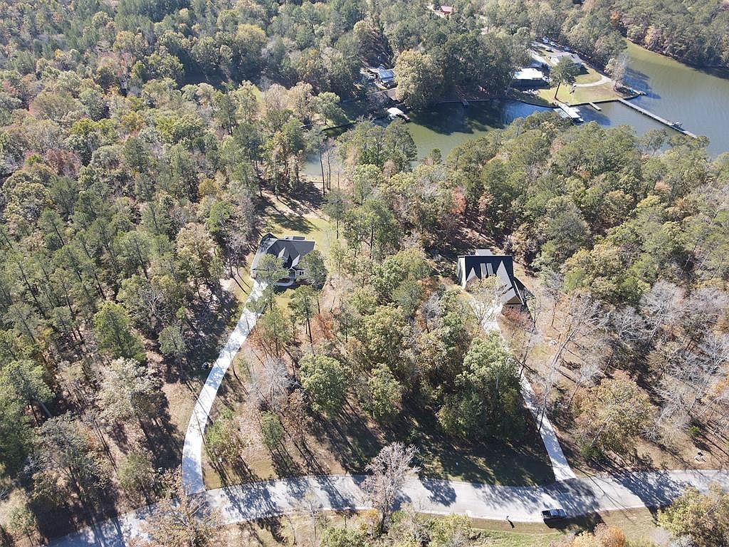 390 Abercrombie Poin, Greenwood, SC 29649 | MLS #129594 | Zillow