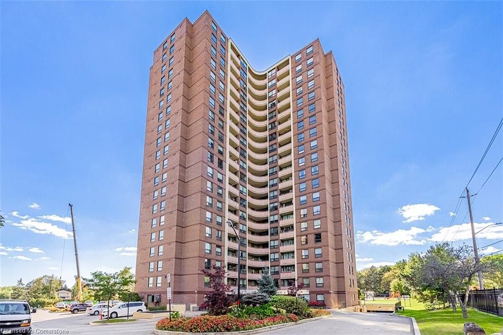 61 Richview Rd #602, Toronto, ON M9A 4M8 | Zillow