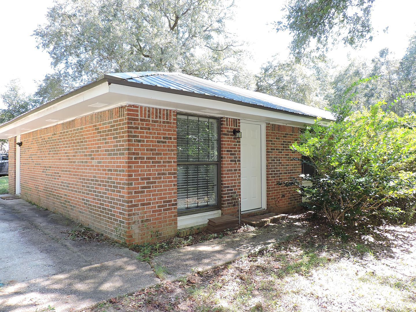 5718 Fairway Dr, Milton, FL 32570 | Zillow