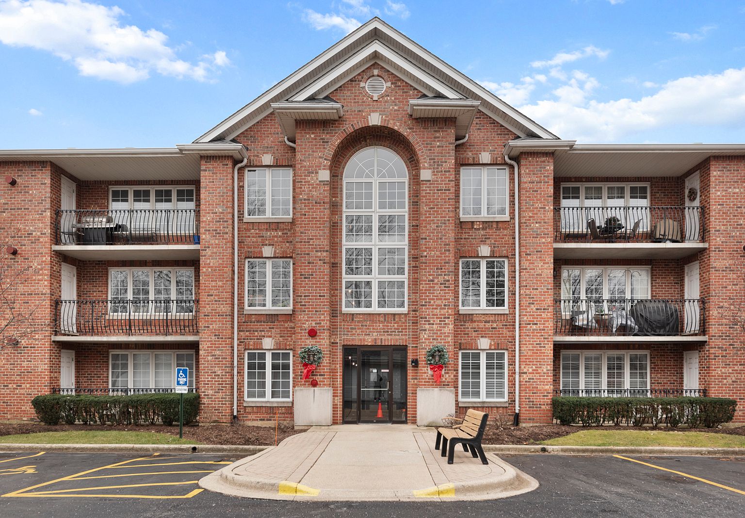 5649 S Cass Ave APT 306, Westmont, IL 60559 | MLS #11915176 | Zillow