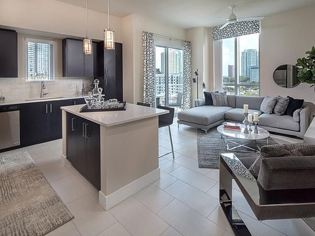 232 SW 8th St, Miami, FL 33130 | Zillow