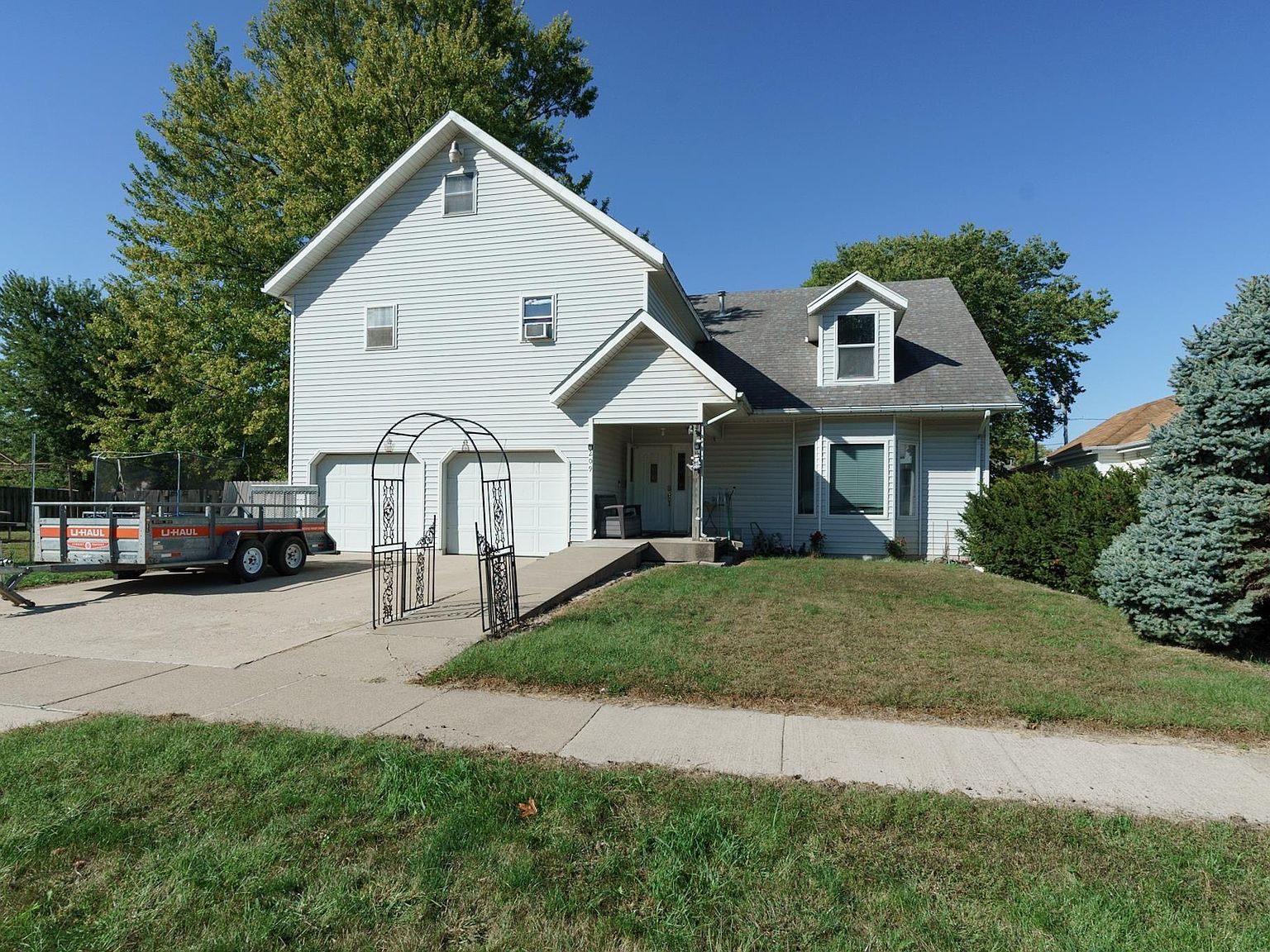 209 E St, Sergeant Bluff, IA 51054 | Zillow
