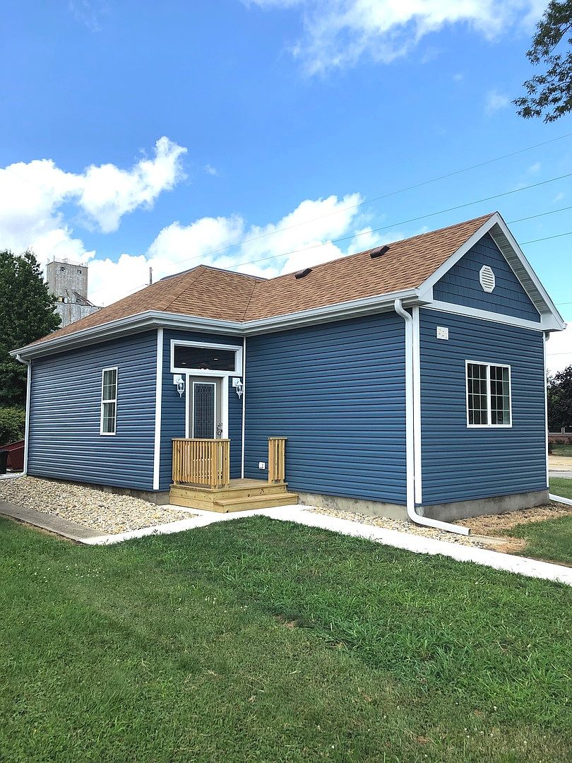 221 E Garfield St, Maroa, IL 61756 | Zillow