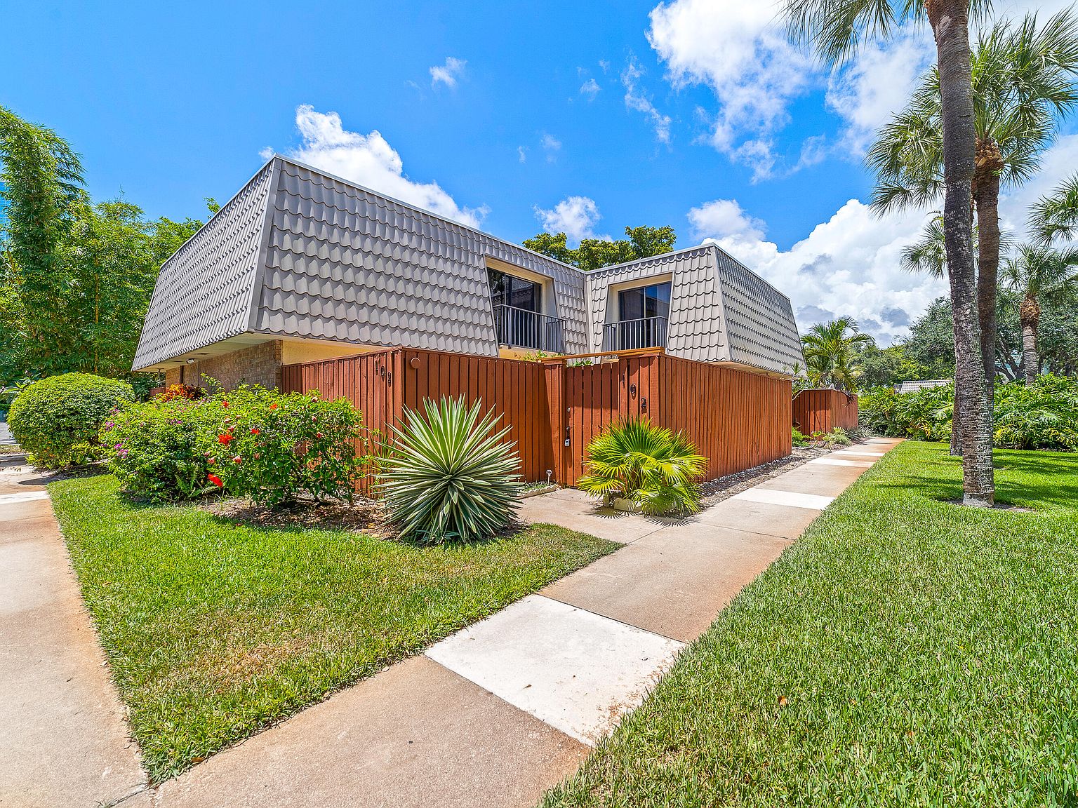 1700 Embassy Dr APT 102, West Palm Beach, FL 33401 | Zillow