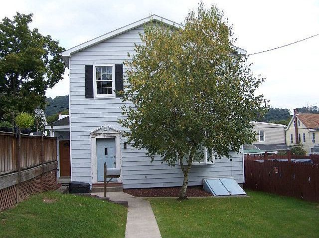 20 E William St, Schuylkill Haven, PA 17972 | Zillow