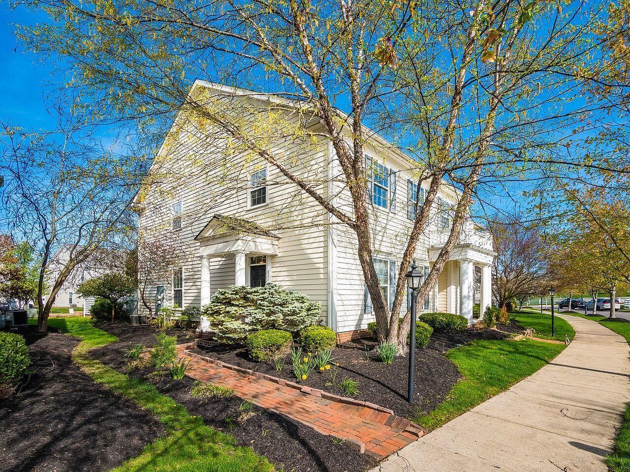 8218 Griswold Dr, New Albany, OH 43054 | Zillow