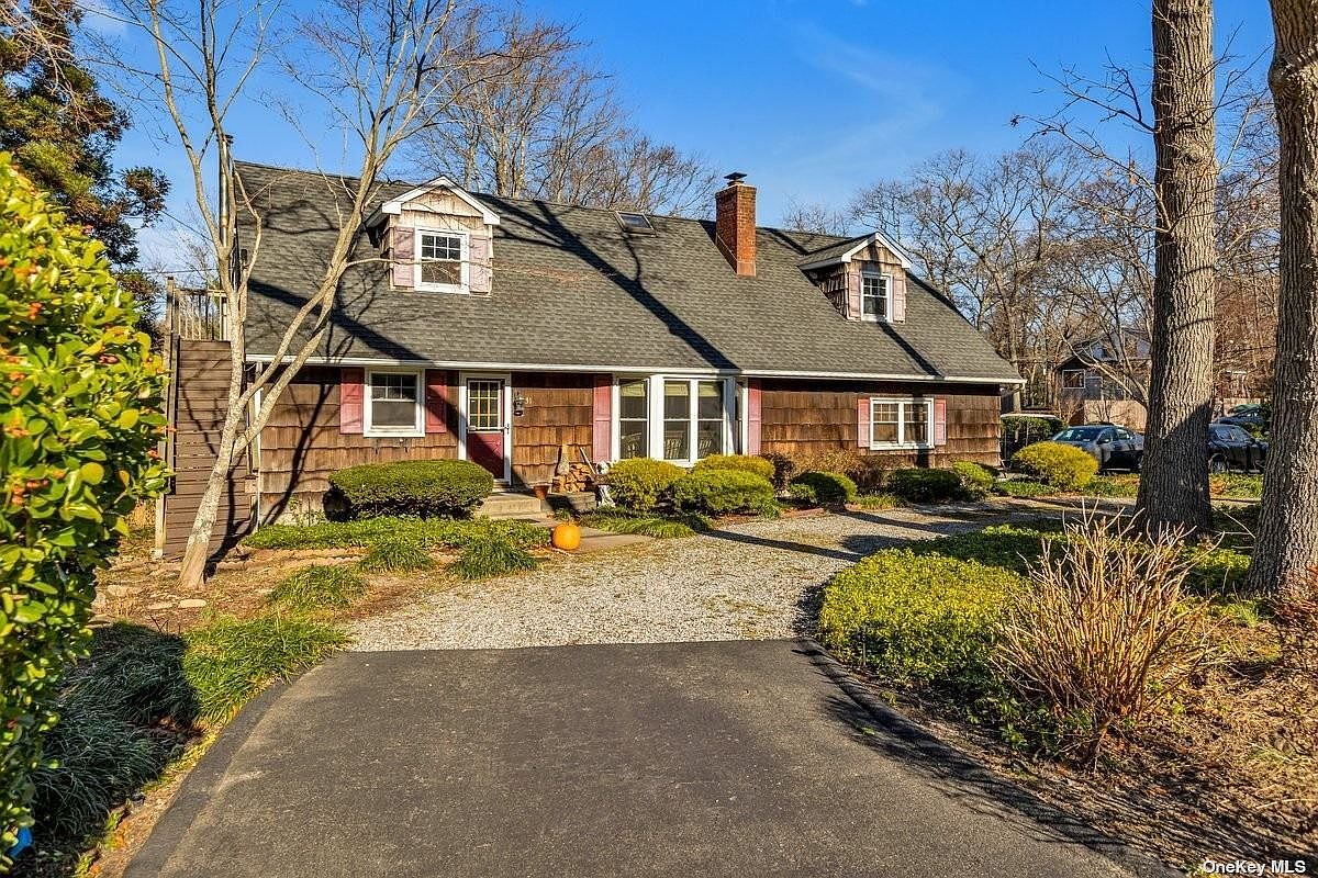 31 Queen Drive, Sound Beach, NY 11789 | MLS #3522156 | Zillow