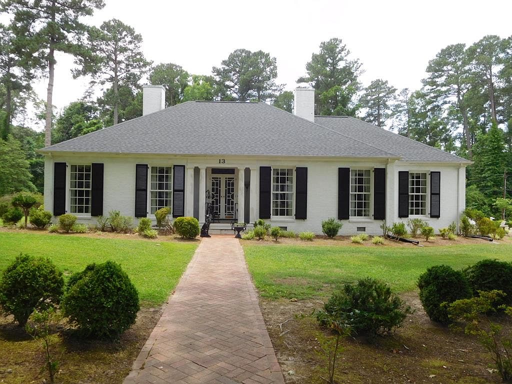 13 Stuart Cir, Weldon, NC 27890 | Zillow