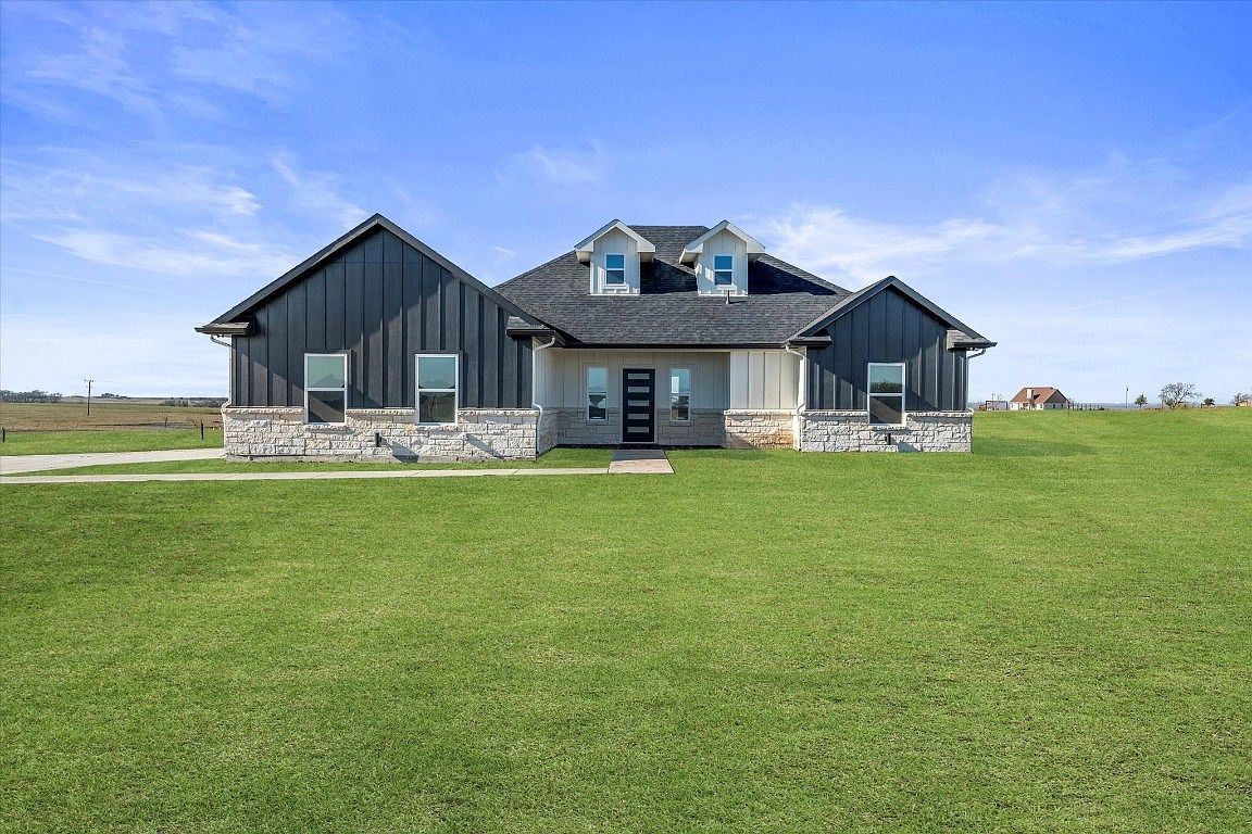 8723 NW County Road 4450, Frost, TX 76641 | Zillow