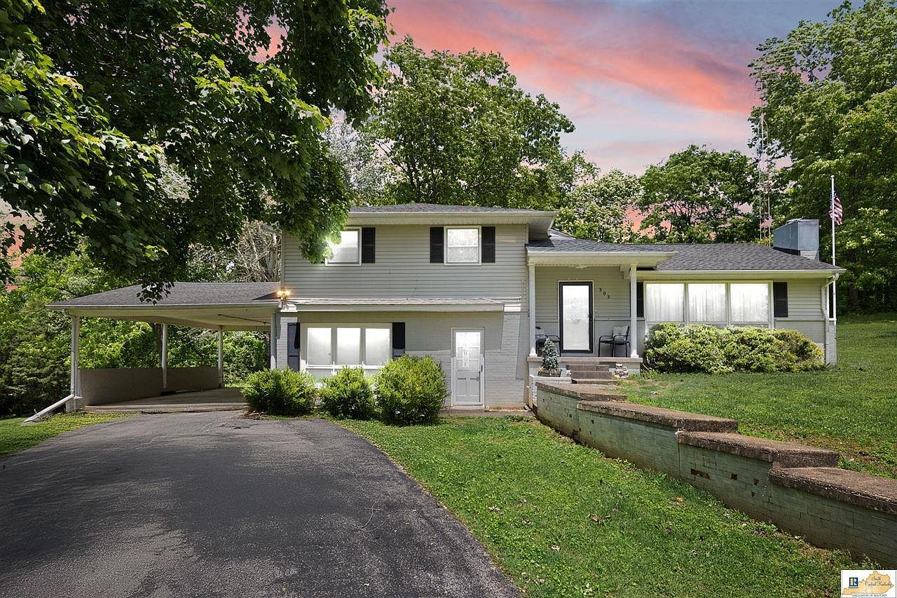 302 Glasgow St, Edmonton, KY 42129 | Zillow