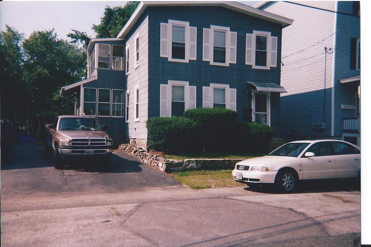 165 Rosedale Ave APT 2, Manchester, NH 03103 | Zillow