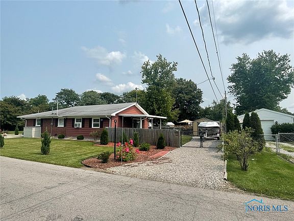 1253 Rosedale St, Maumee, OH 43537 | MLS #6105122 | Zillow