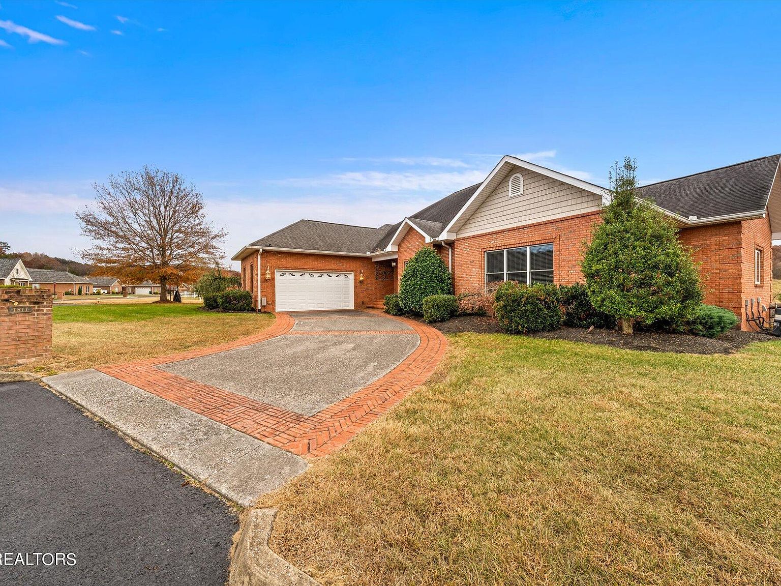 1811 Jordans Creek Way, Sevierville, TN 37876 | MLS #1246377 | Zillow