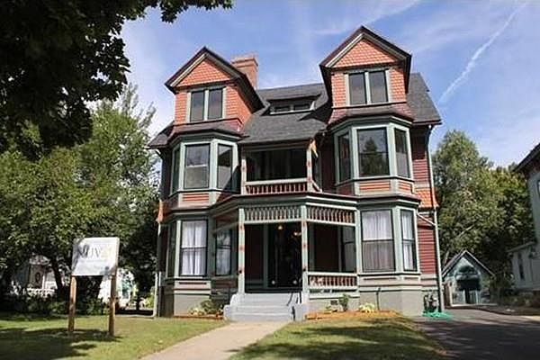 83 Bowdoin St, Springfield, MA 01109 | Zillow