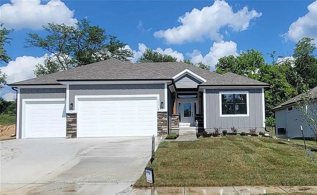 11119 N Hull Ave, Kansas City, MO 64154 | MLS #2452560 | Zillow