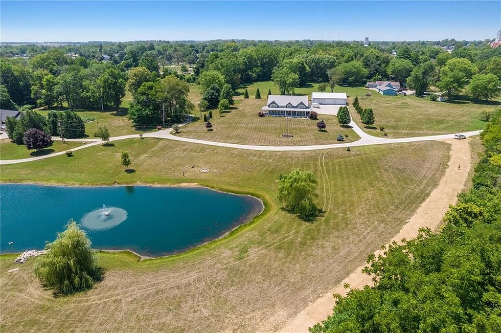 365 Johnson Dr, Greenfield, IN 46140 | Zillow