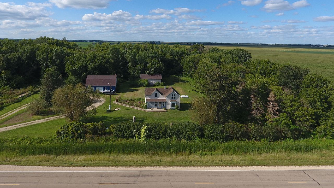 53942 110th St, Lyle, MN 55953 | Zillow