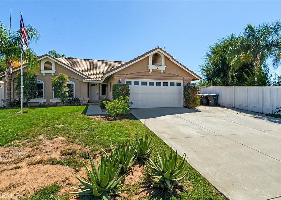 381 Rogers Ct, Calimesa, CA 92320 | Zillow