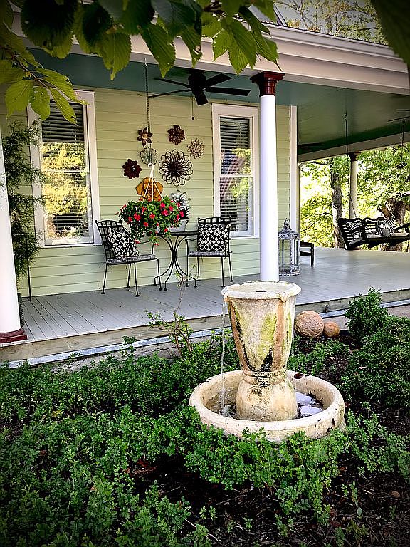 2 Hively St, Eureka Springs, AR 72632 | Zillow