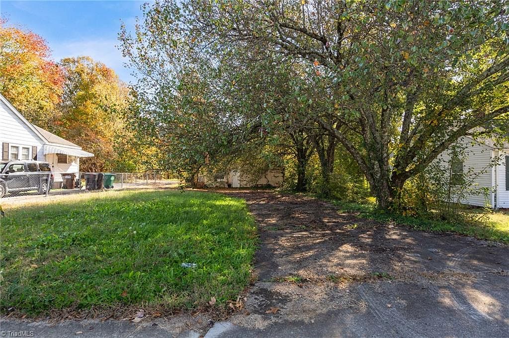 212 Oakview Rd #13, High Pt, NC 27265 | MLS #1161748 | Zillow