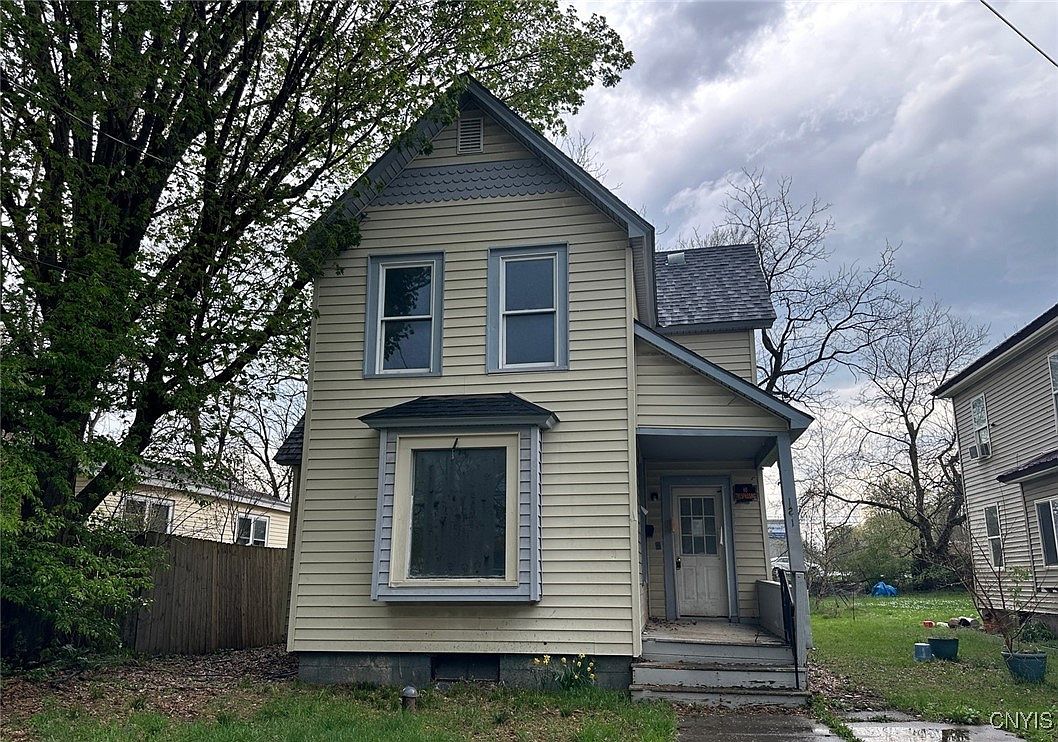 121 Lyon St, Fulton, NY 13069 | Zillow