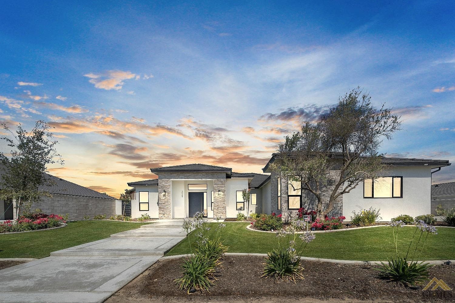 3924 Woodcastle Way, Bakersfield, CA 93314 | Zillow