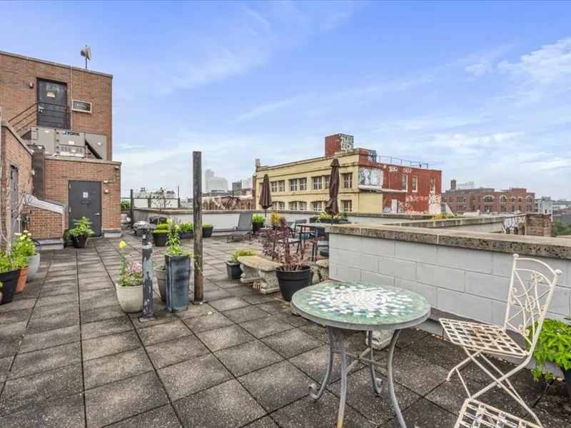 14 Hope Street #3F in Williamsburg, Brooklyn | StreetEasy