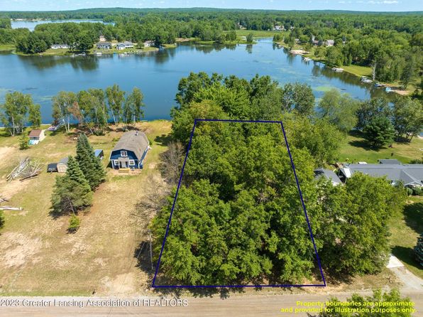 Eight Point Lake - Lake MI Real Estate - 13 Homes For Sale | Zillow