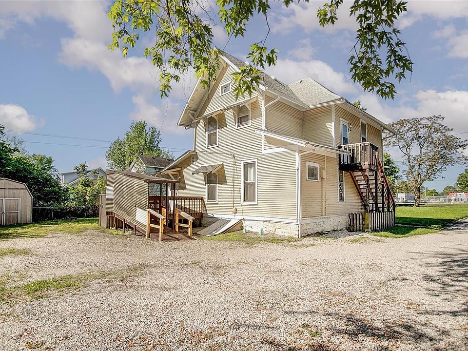 1813 Main St, Alton, IL 62002 | Zillow