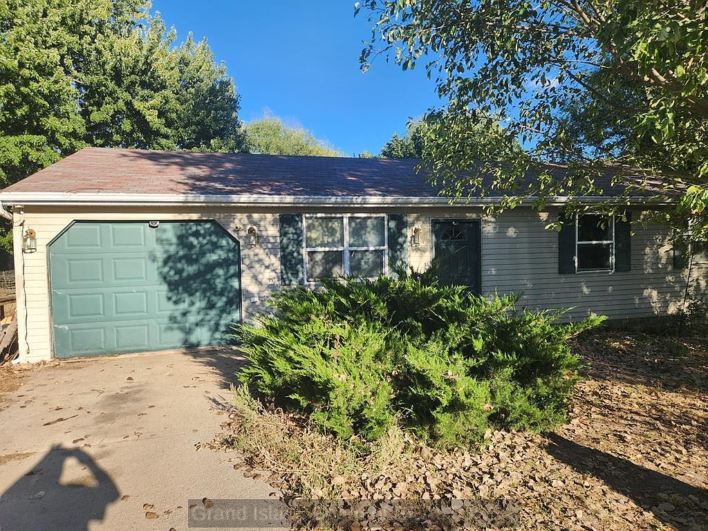 518 Derinda St, Saint Libory, NE 68872 | Zillow