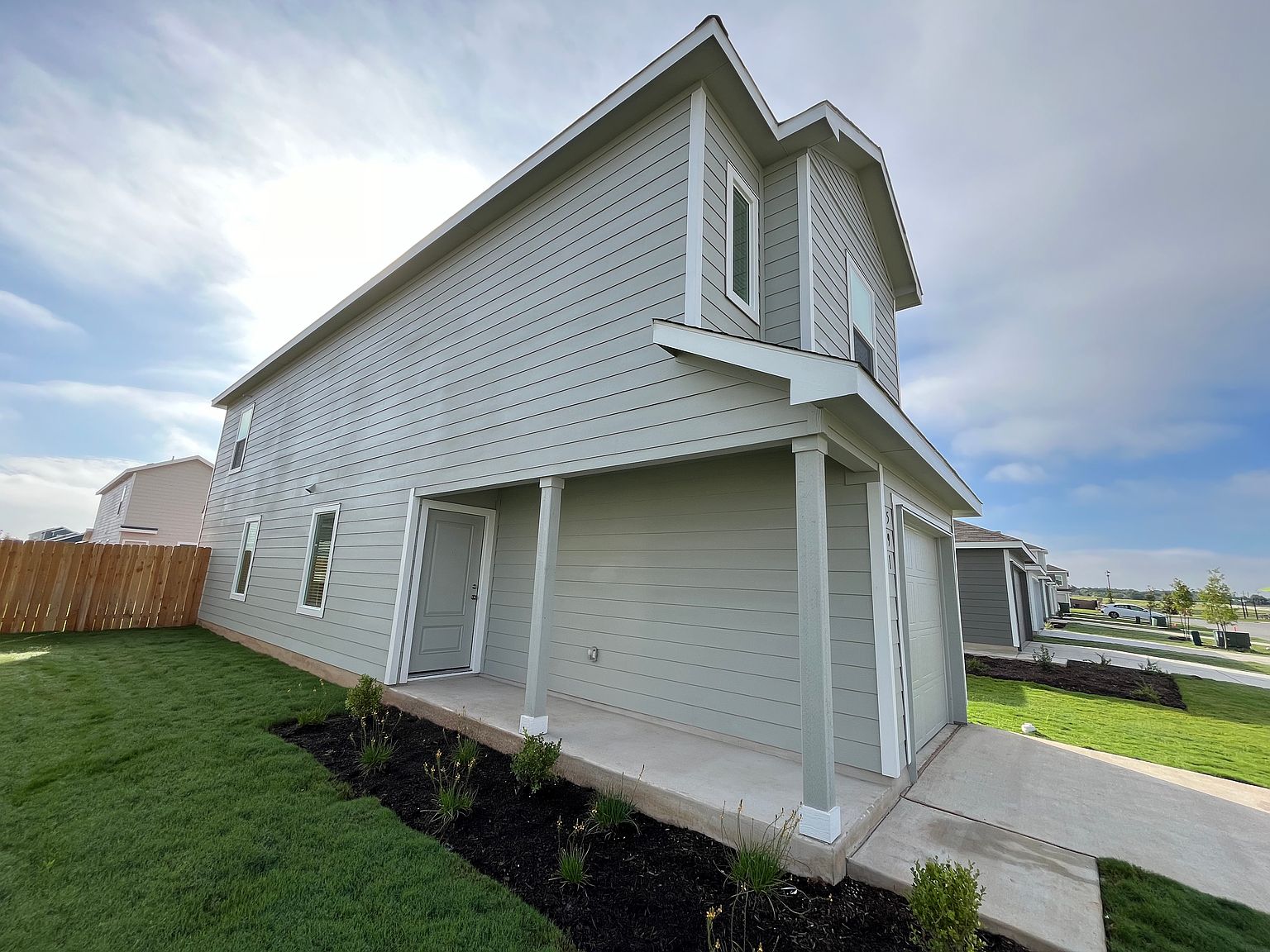 591 Commander Abbott Dr #1, Jarrell, TX 76537 | Zillow