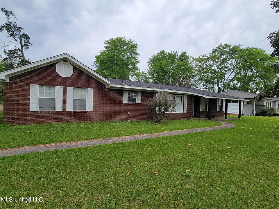 105 Main St, Raleigh, MS 39153 | MLS #4022927 | Zillow
