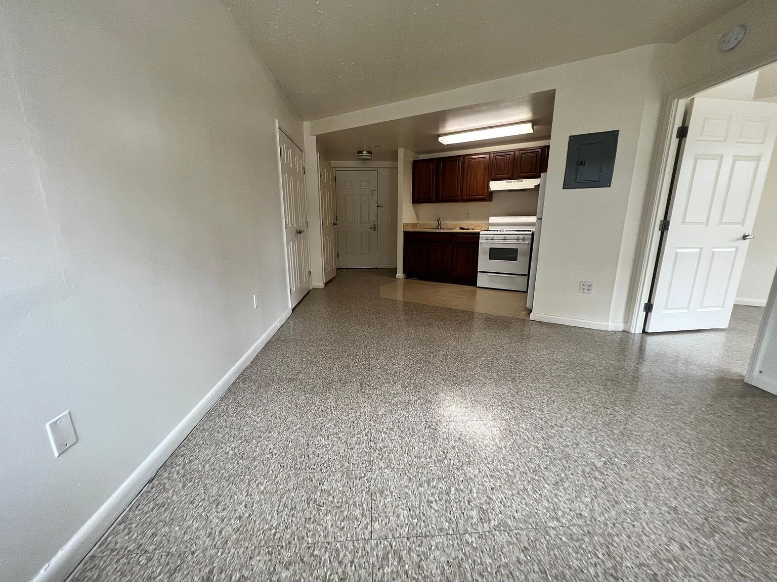 853 Hewitt Pl #3A, Bronx, NY 10459 | Zillow