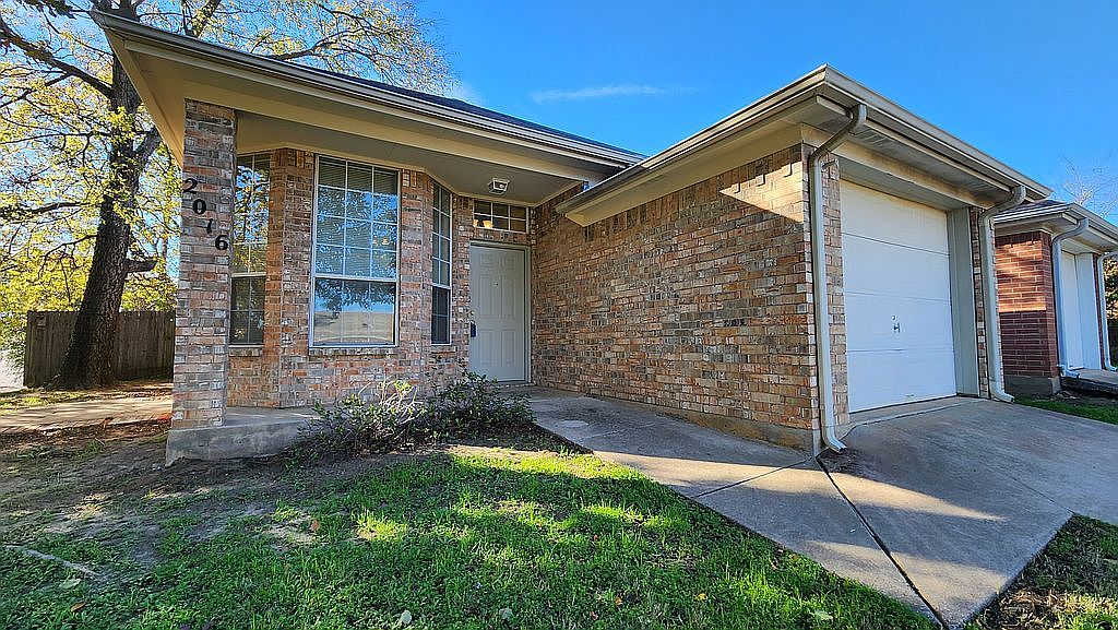 2016 Lee Dr, Denton, TX 76209 | Zillow