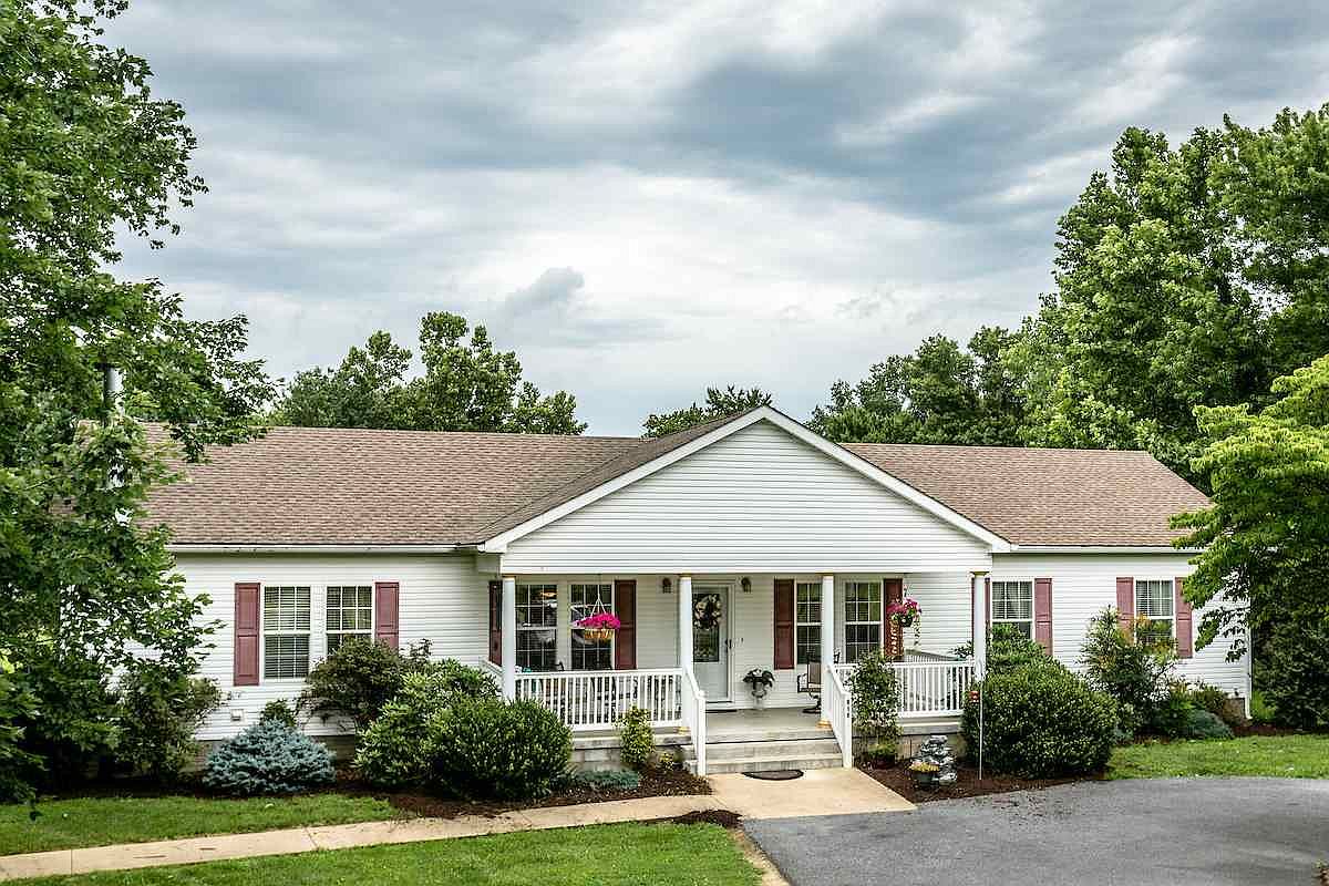 703 Aspen Ave, Grottoes, VA 24441 | Zillow