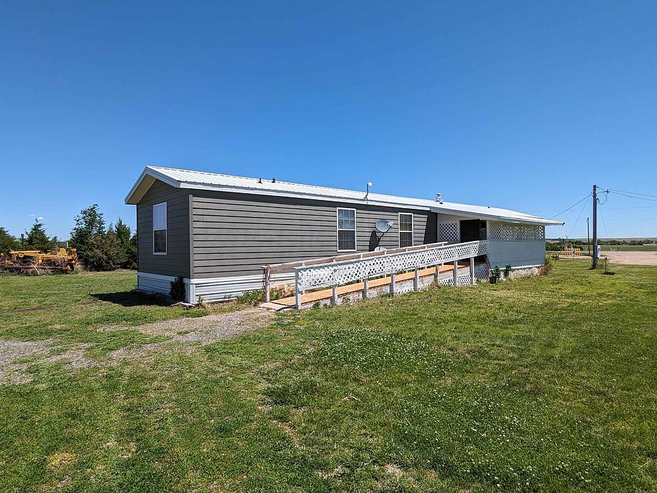 561 Chase St, Enders, NE 69027 | MLS #25668 | Zillow