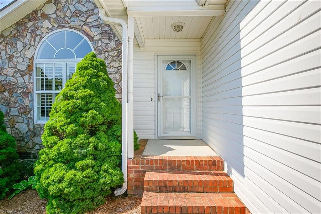 4030 Lenora Dr, Winston Salem, NC 27107 | Zillow