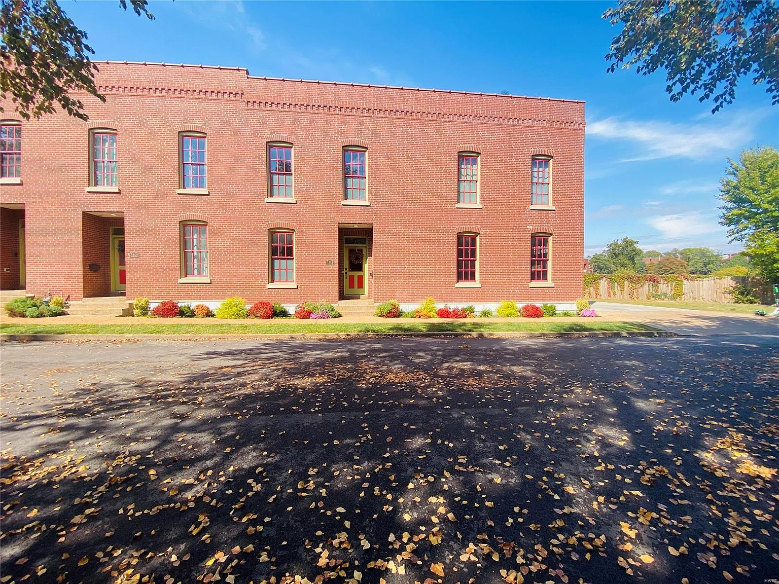 1851 Menard St, Saint Louis, MO 63104 | Zillow