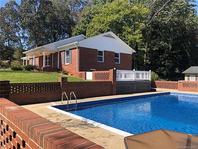 809 Lynview St NE, Lenoir, NC 28645 | Zillow