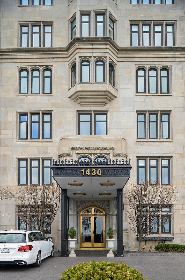 1430 N Lake Shore Dr #7, Chicago, IL 60610 | Zillow