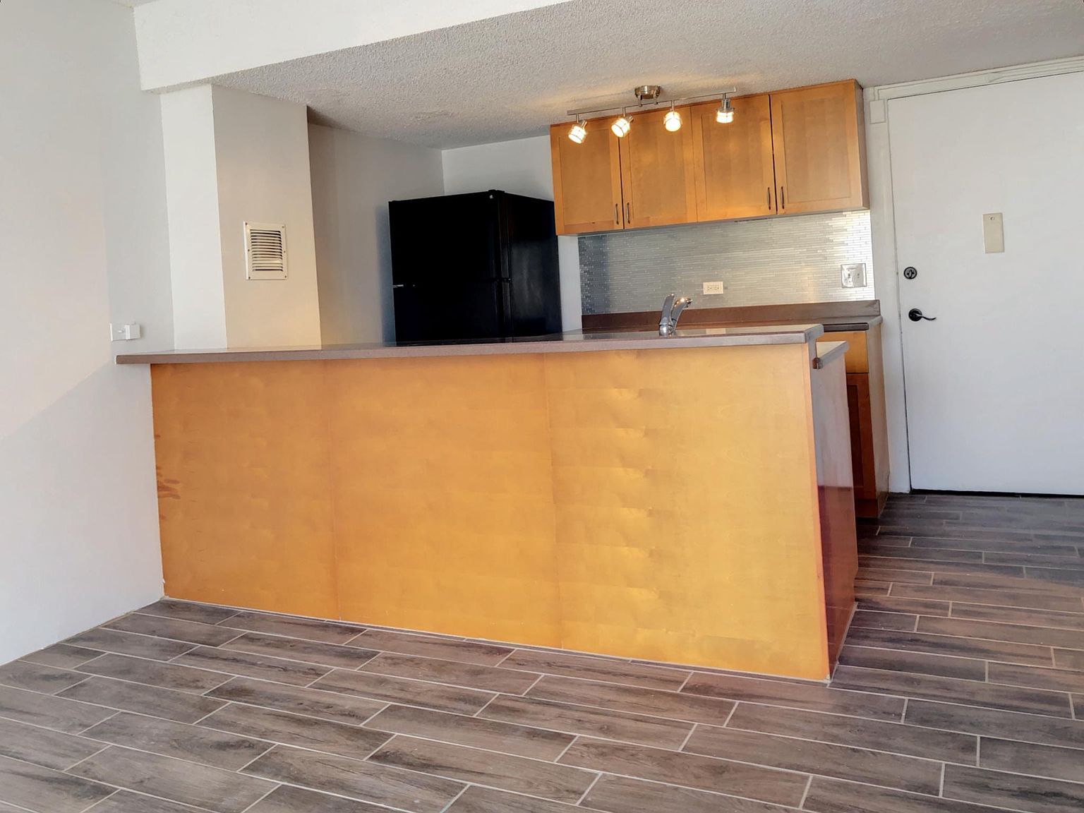 1050 Kinau St APT 1202, Honolulu, HI 96814 | Zillow