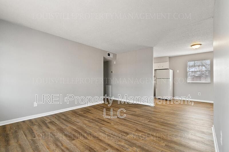 12513 E Orell Rd #2, Louisville, KY 40272 | Zillow