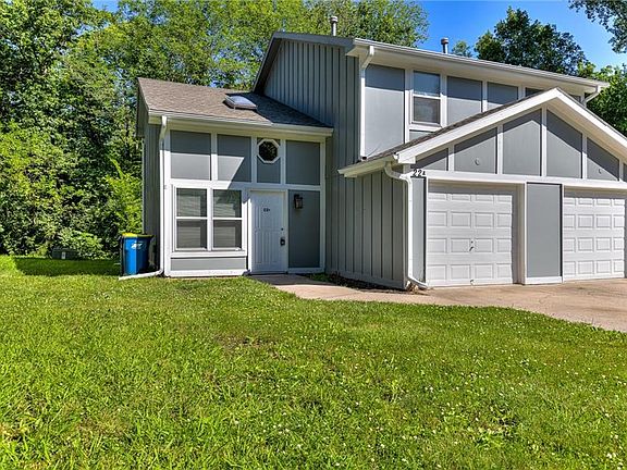 22-22A Cherry St, Liberty, MO 64068 | Zillow