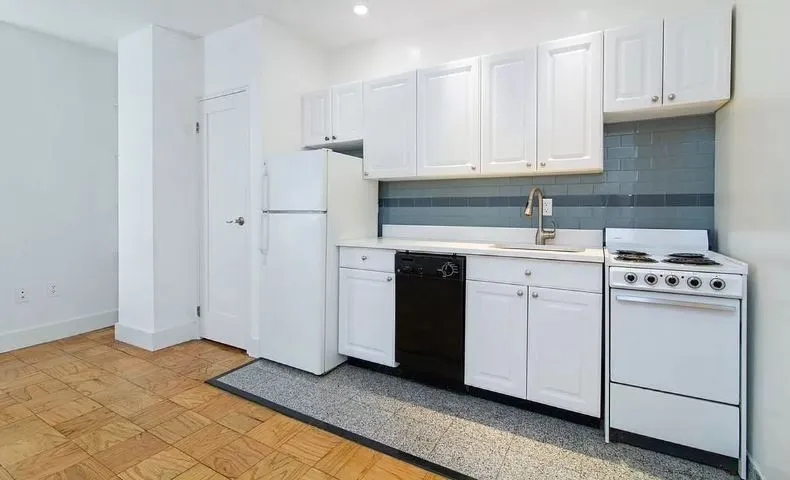 213 East 37th Street #4J in Murray Hill, Manhattan | StreetEasy